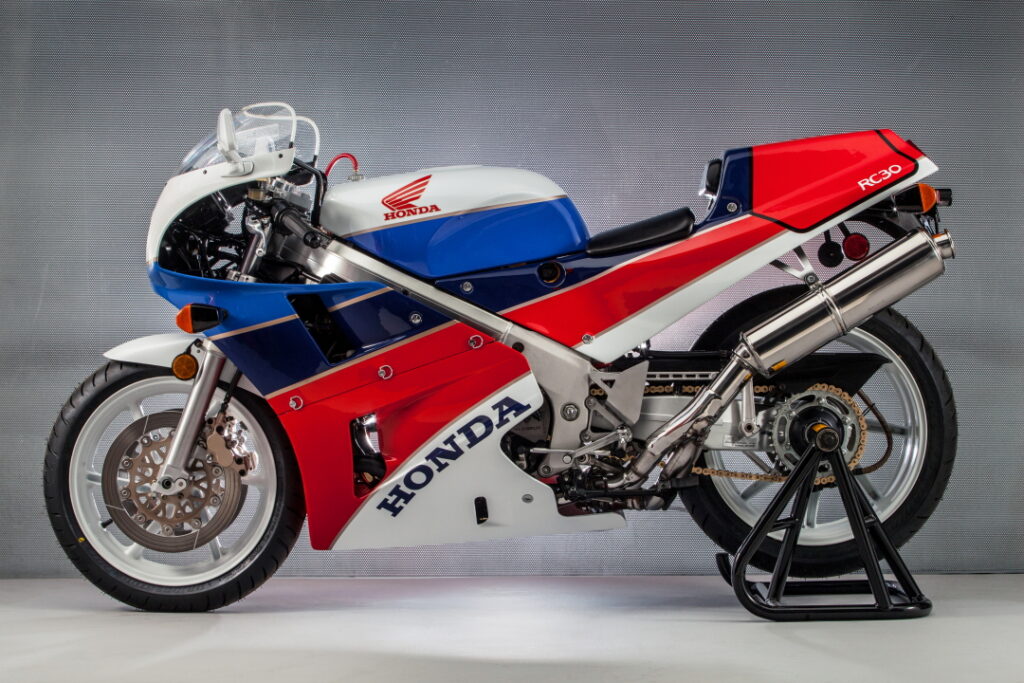 Honda RC30 | Retrospeed
