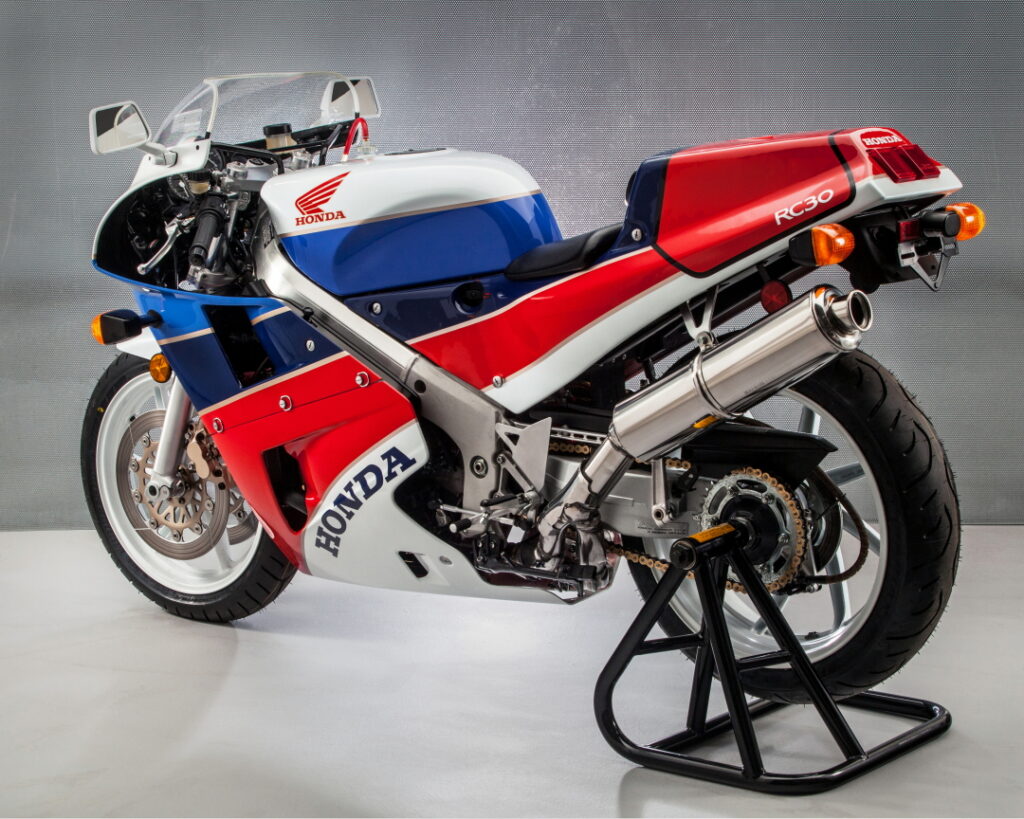 Honda RC30 | Retrospeed